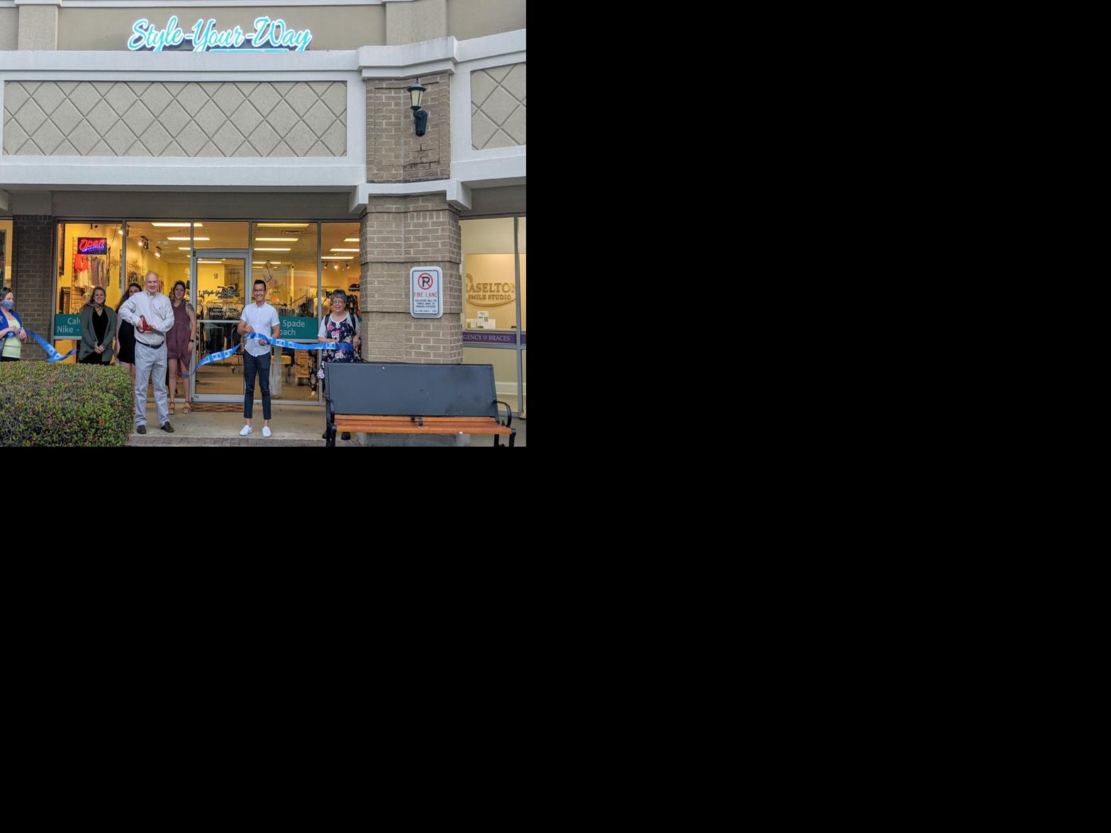 Ribbon cut at Style-Your-Way | Features | mainstreetnews.com