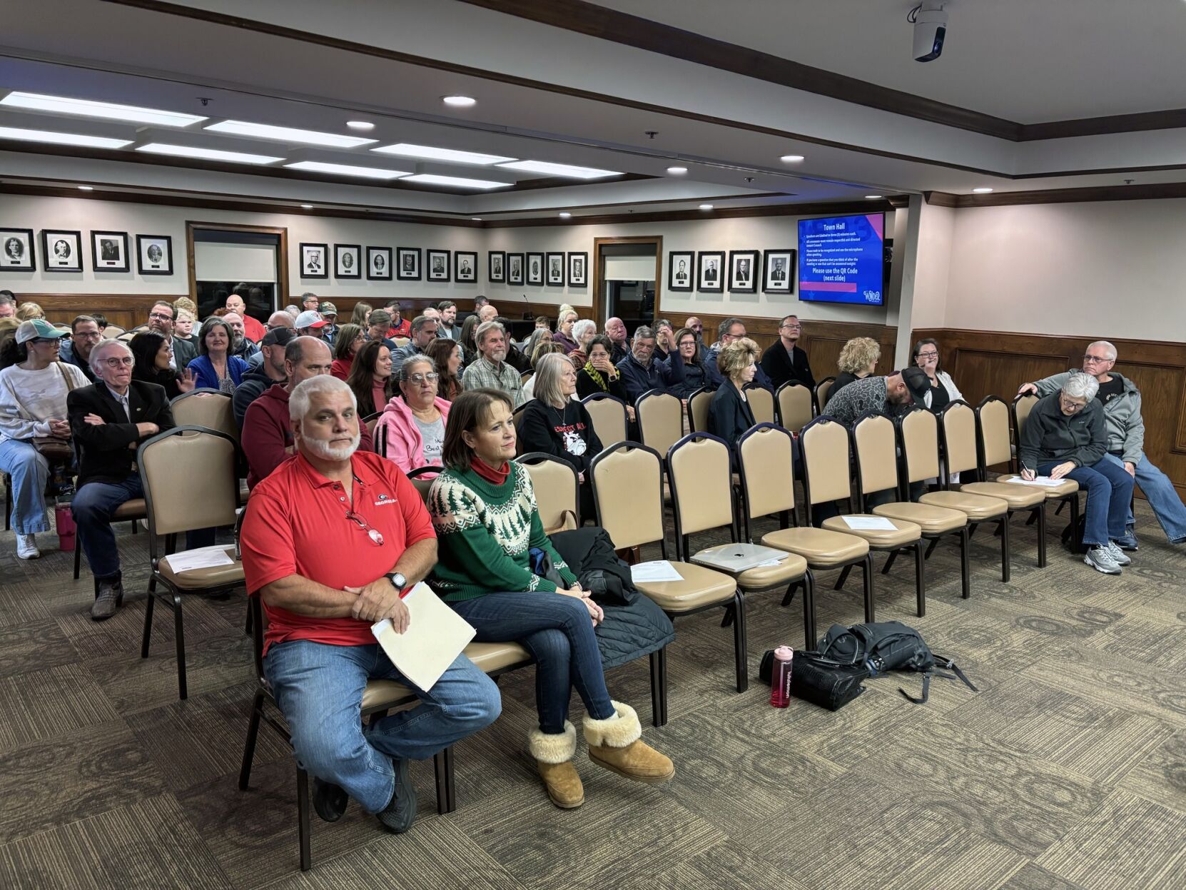 Winder residents debate golf carts, backyard chickens and Legacy Park ...