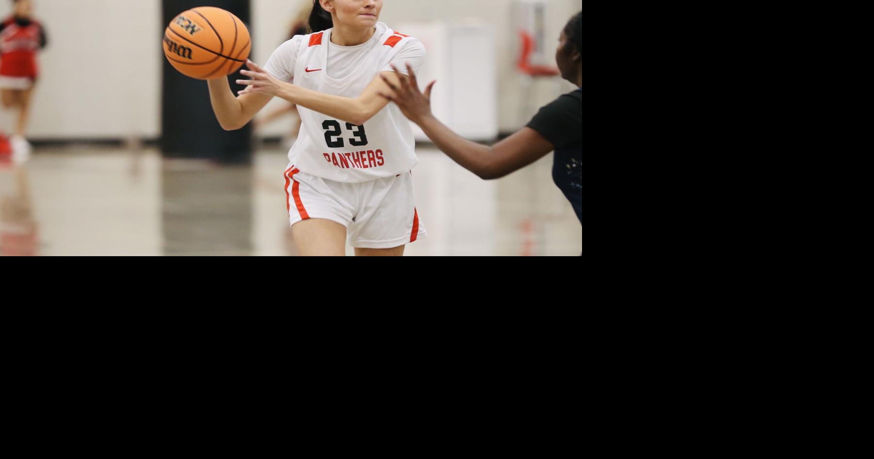 McCutcheon’s free throw secures big region win for JCHS | JCCHS Sports ...