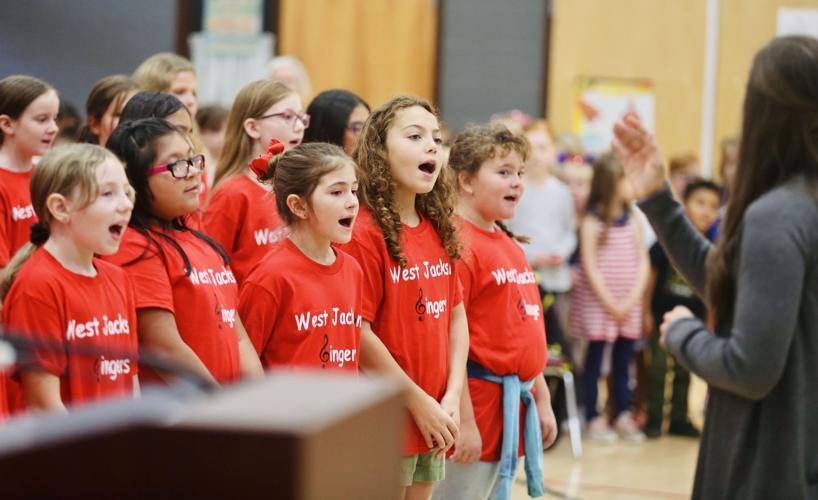 PHOTOS WJES Veterans Day Program School Mainstreetnews photos-wjes-veterans-day-program-school-mainstreetnews