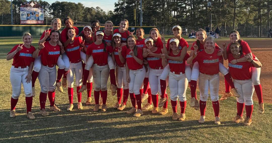Lady Dragons' slow-pitch softball team ends season at state ...