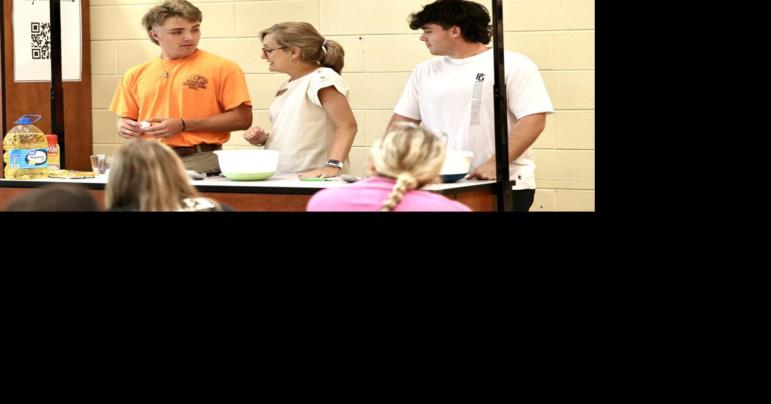 CHS Food Science class has special guest | School | mainstreetnews.com