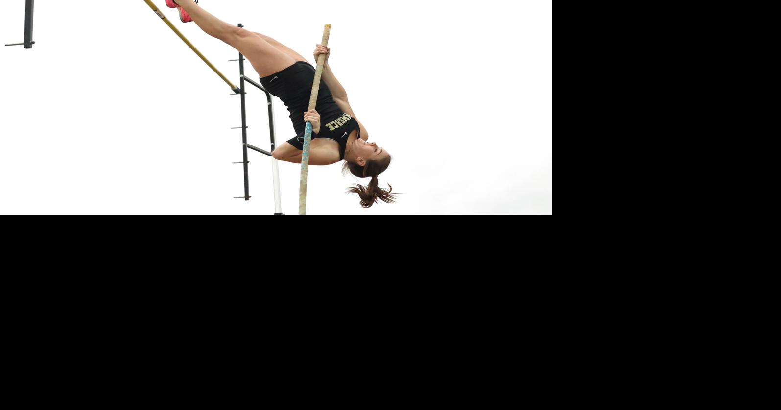 CHS Lady Tiger Camden Thomason posts 'elite' performance in pole vault ...