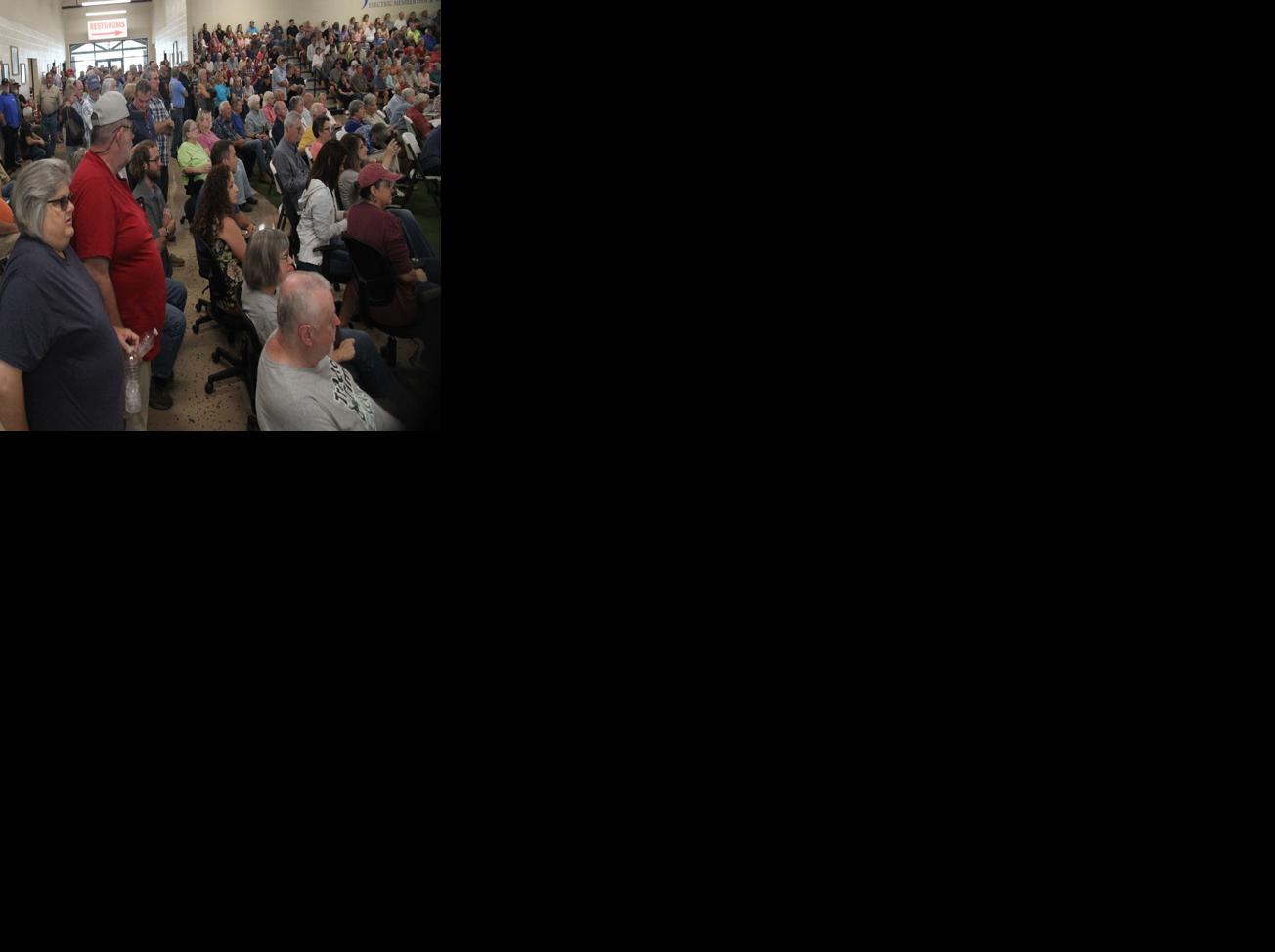 Angry crowd packs town hall meeting | News | mainstreetnews.com