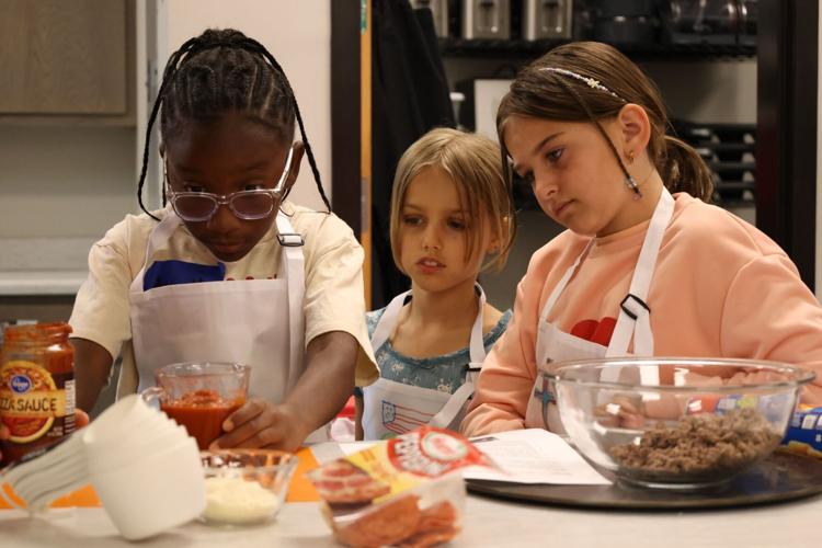 PHOTOS: JCHS hosts cooking camp | School | mainstreetnews.com