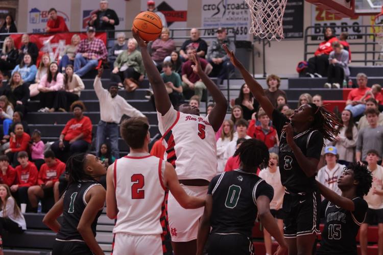 Red Raiders outlast the Warriors; Lady Raiders lose 52-40 | Sports ...