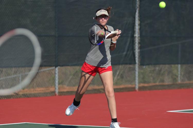 Tennis teams continue to battle on | Sports | mainstreetnews.com
