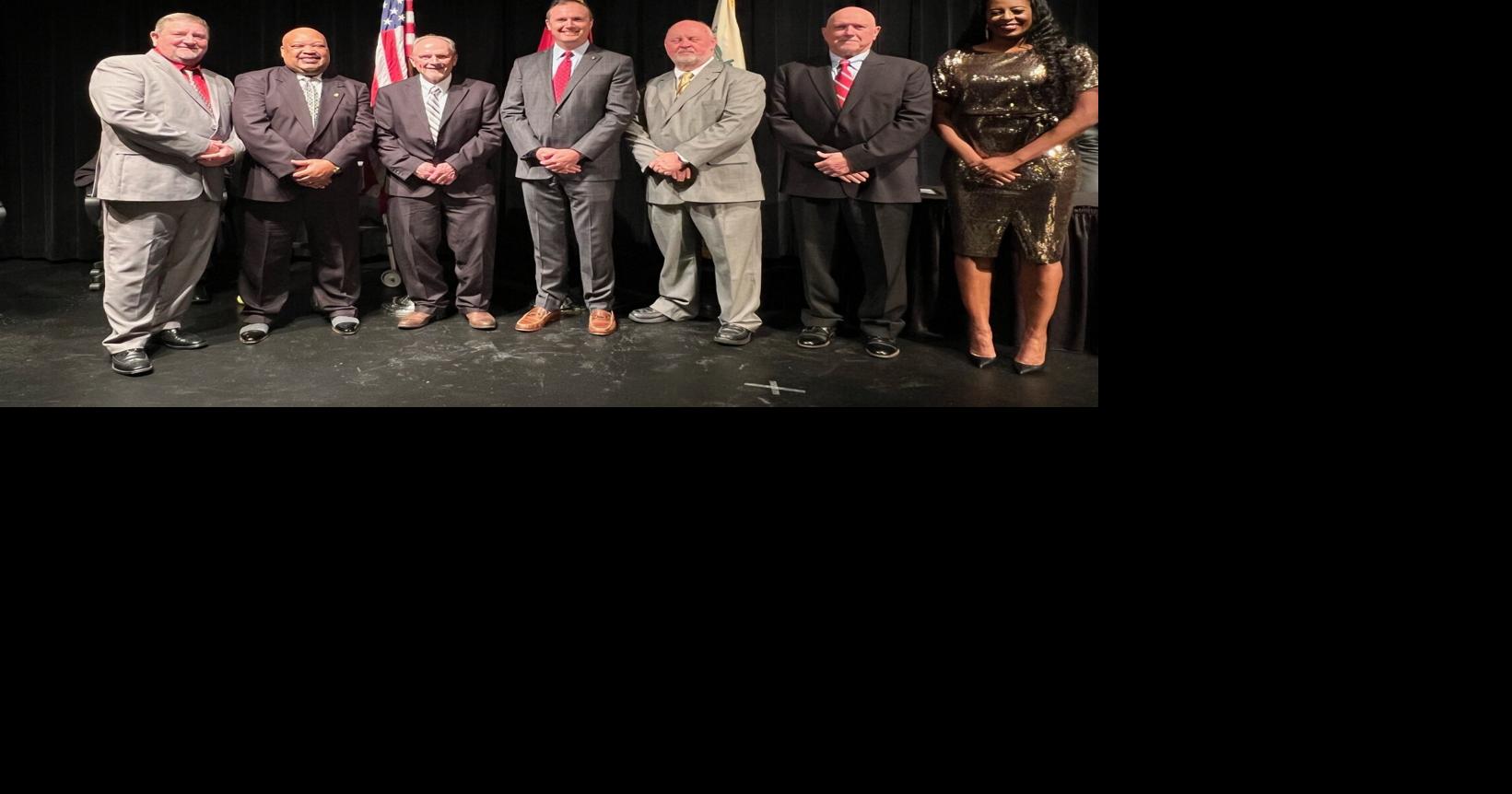 Commerce hosts swearing in ceremony for elected officials | News | mainstreetnews.com