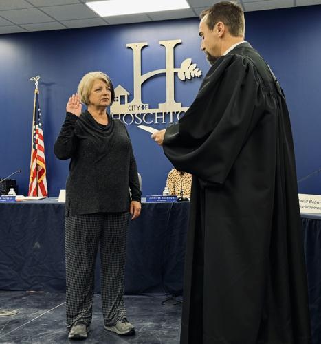 'I absolutely love it, and I’m learning a ton': New Hoschton mayor ...