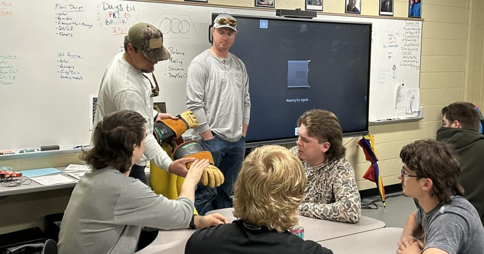 Jackson EMC visits CHS Ag Mechanics class | School | mainstreetnews.com