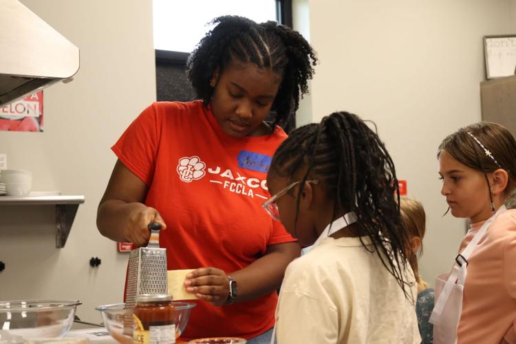 PHOTOS: JCHS hosts cooking camp | School | mainstreetnews.com