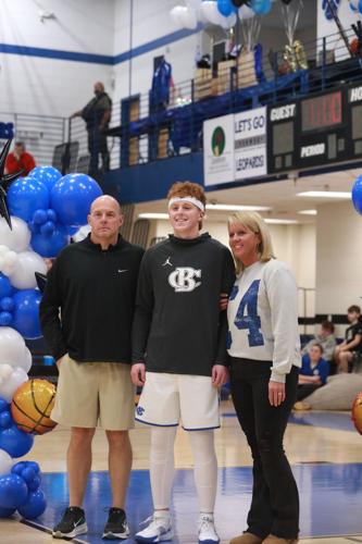 Leopards cap Jingle Jam struggles with resilient Senior Night victory ...