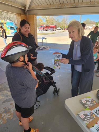 Pilot Club participates in Colbert Elementary's Safety Day | Features ...