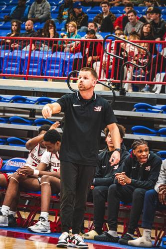 Coach McDaniel reflects on Doggs' 66-60 triumph over Dragons | WBHS Sports | mainstreetnews.com
