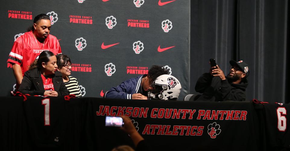 Panther football players sign with colleges | JCCHS Sports ...
