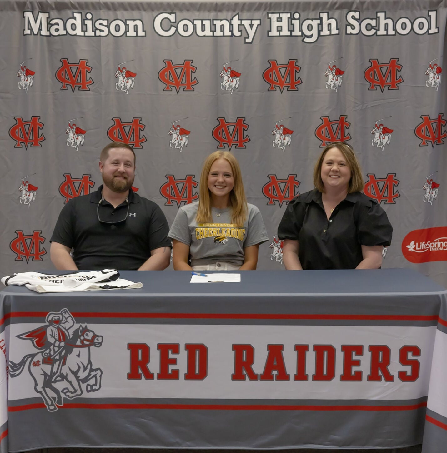 Lanier to cheer collegiately | MadisonJournalTODAY | mainstreetnews.com