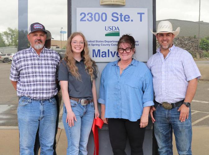 Ribbon cutting at newly relocated USDA Service Center in Malvern ...