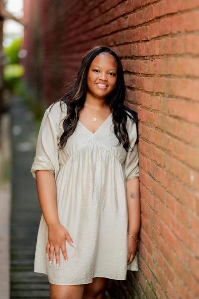 McMahan awarded Vergie Smith-Fran Bennett Memorial Scholarship | Photos ...