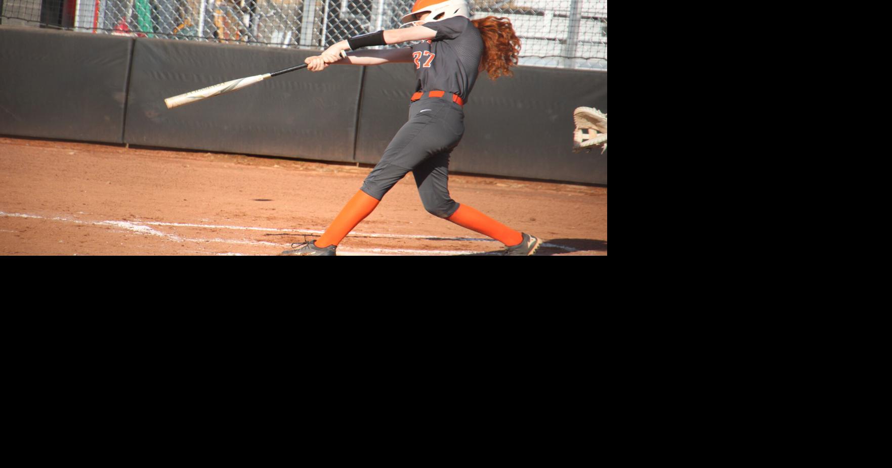 Minge duo leads Lady Leopards past Ashdown in conf. match-up sweep ...