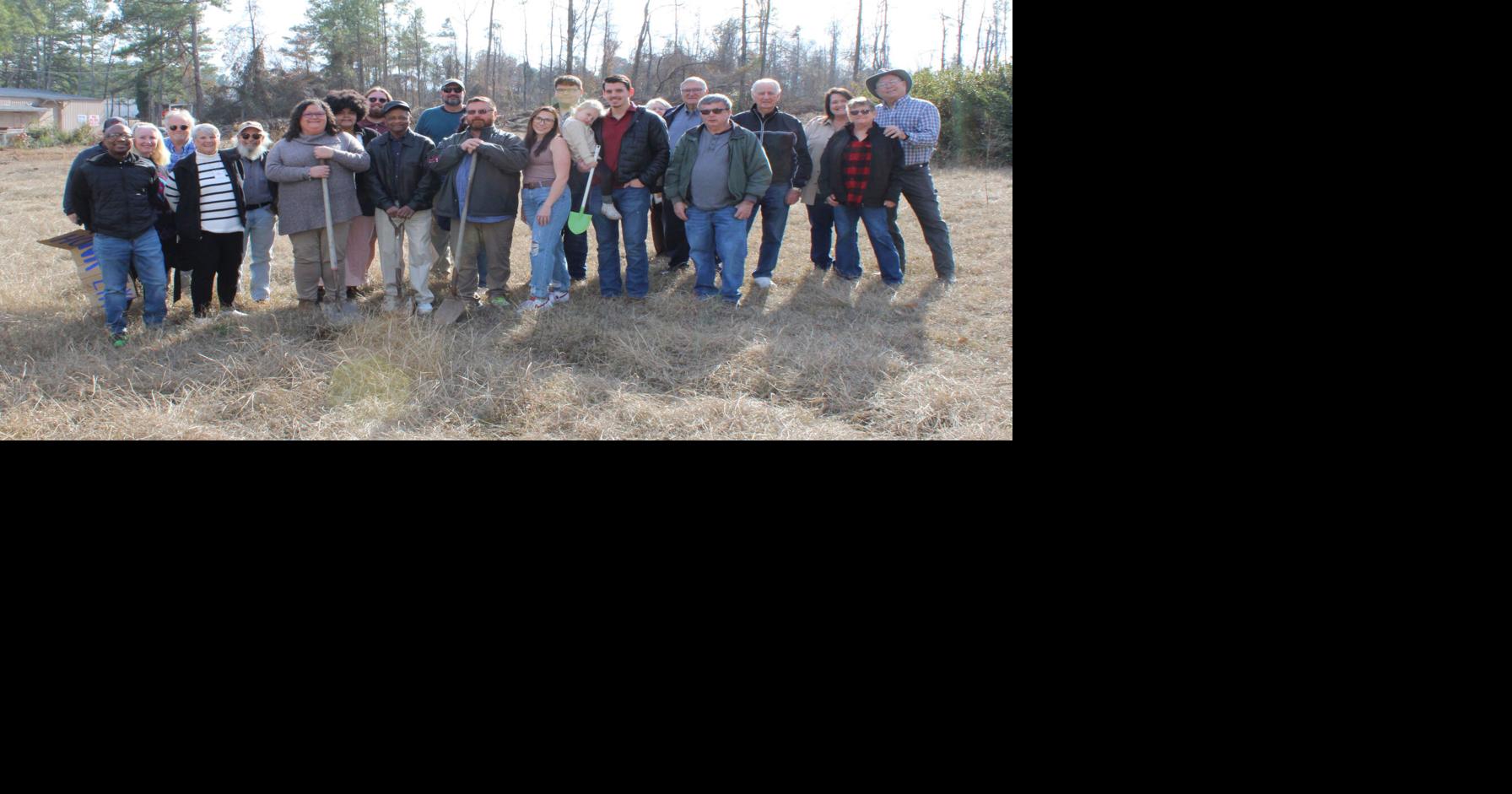 Groundbreaking on new liquor store in Perla | Photos & Videos | malvern ...