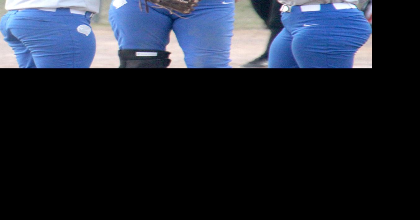 Henson throws no-hitter with Lady Lions shutting out Centerpoint ...