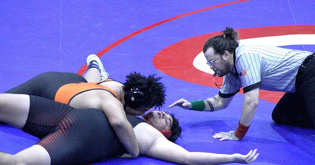 The Strong Survives: Malvern, Glen Rose wrestlers take to the mat in ...