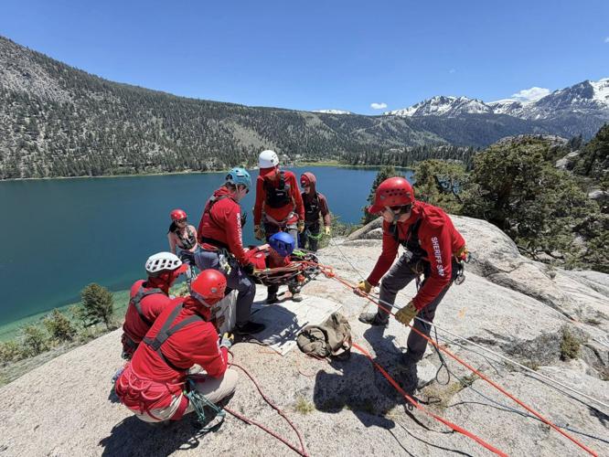 Mono County SAR continues rigging training | News | mammothtimes.com