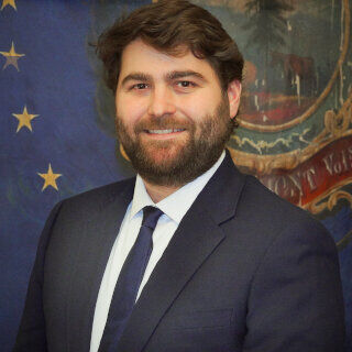 Dorset Town Clerk Sandy Pinsonault announces House campaign ...