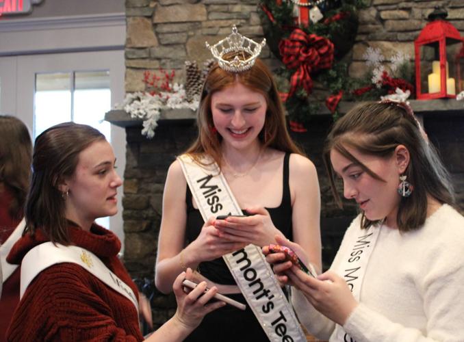 There she is ... Ginger Ragaishis, Miss Vermont's Teen, receives ...