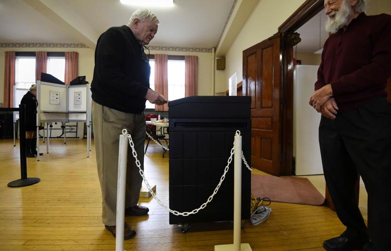 Gov. Thomas Salmon of Rockingham remembered | State | manchesterjournal.com