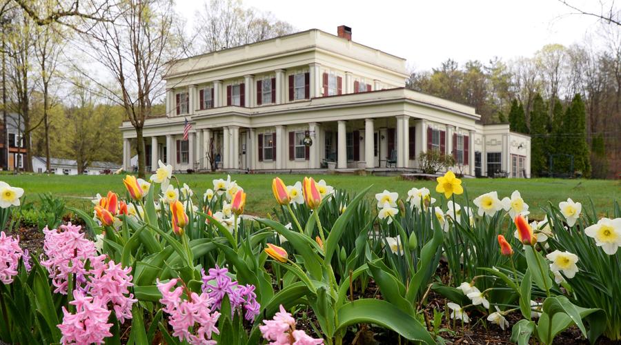 Arlington Inn renovates with community in mind; everyday gatherings are ...