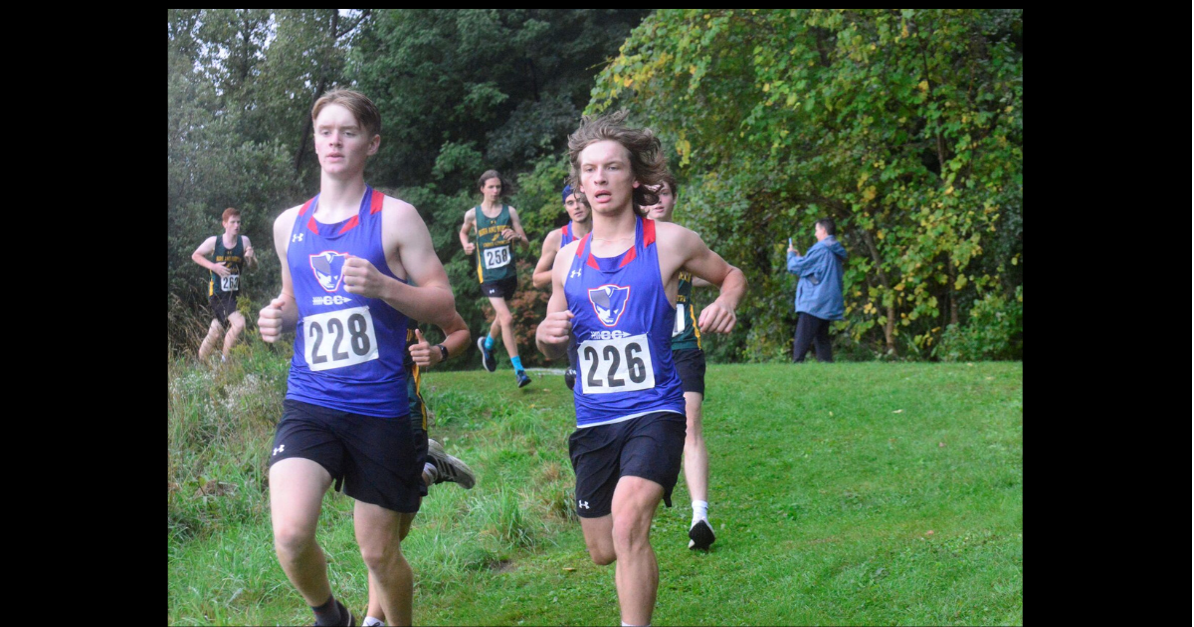 Eden White, Thomas Scheetz pace Mount Anthony cross country to victory ...