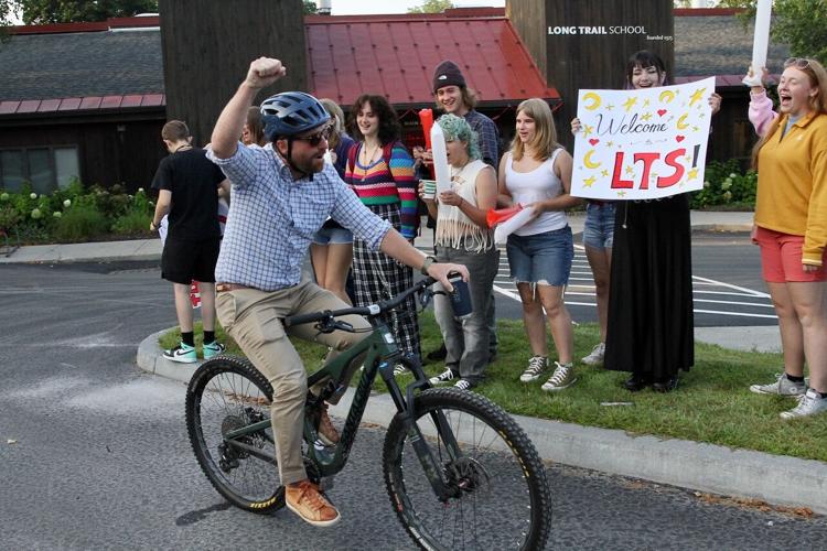 Long Trail School students greeted by Class of 2025 on first day ...