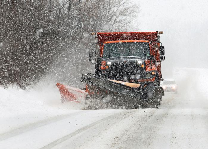 Photos | Digging out after heavy snow blankets region | Local-news ...