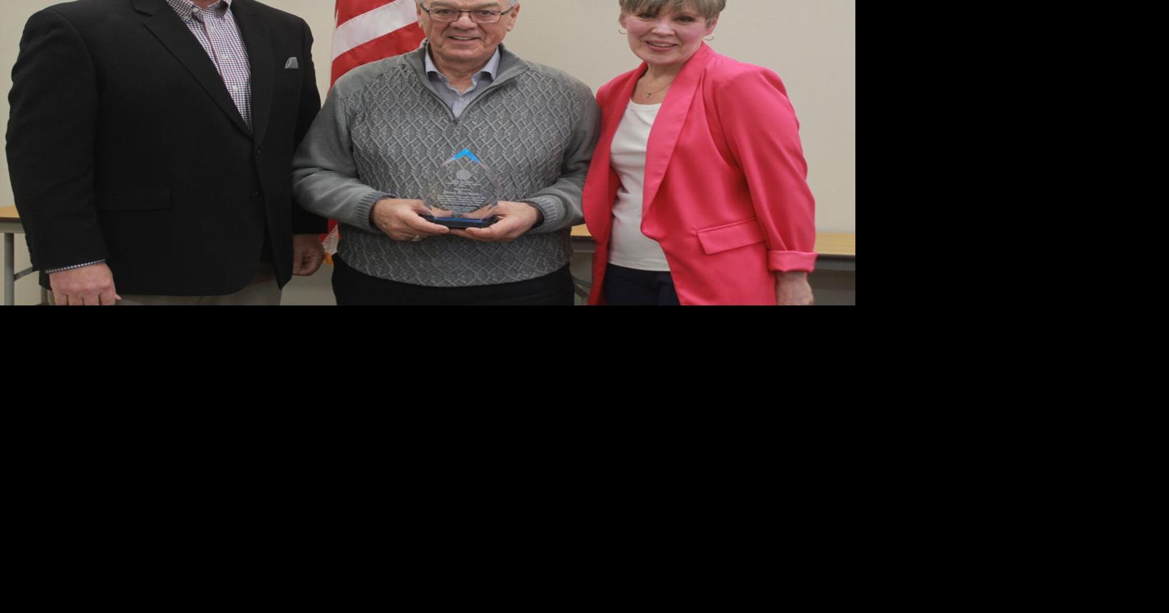 Manchester honors Sherman’s service | News | manchesterpress.com