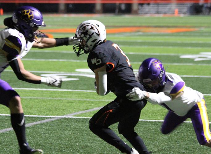 Hawks top Central DeWitt in season finale | Sports | manchesterpress.com