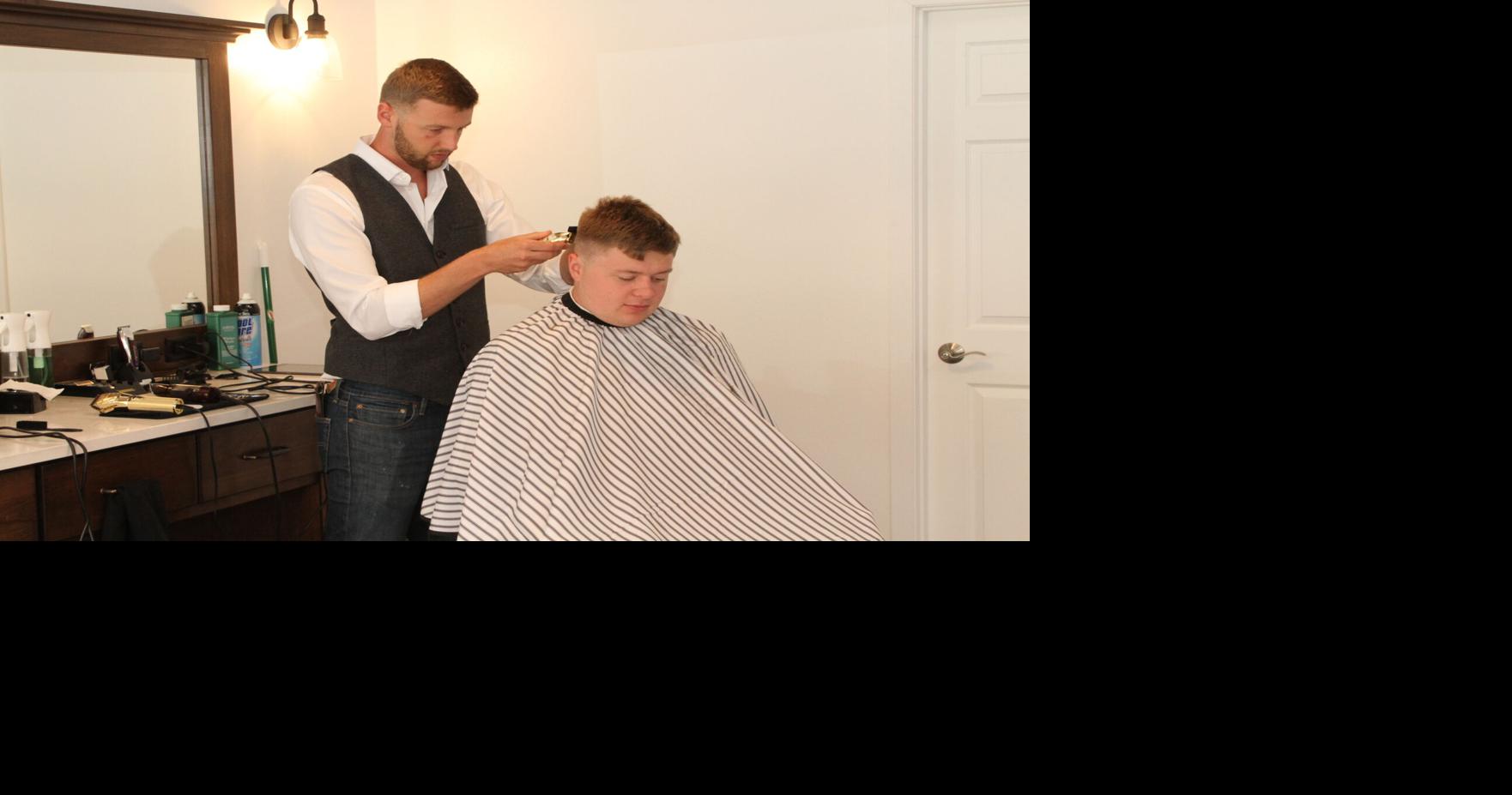 Smith opens Traditions Barbershop | News | manchesterpress.com