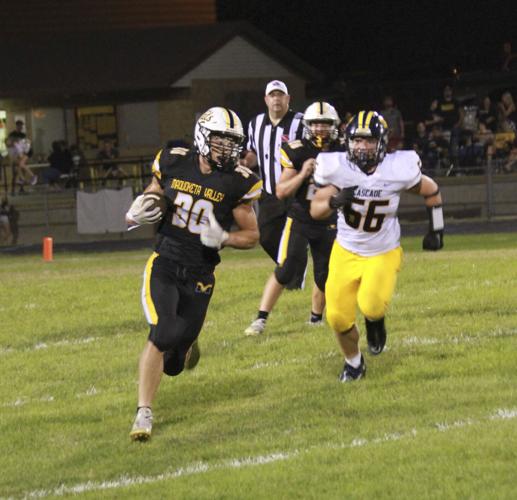 Wildcats dominate on the ground, beat Cascade | Sports ...