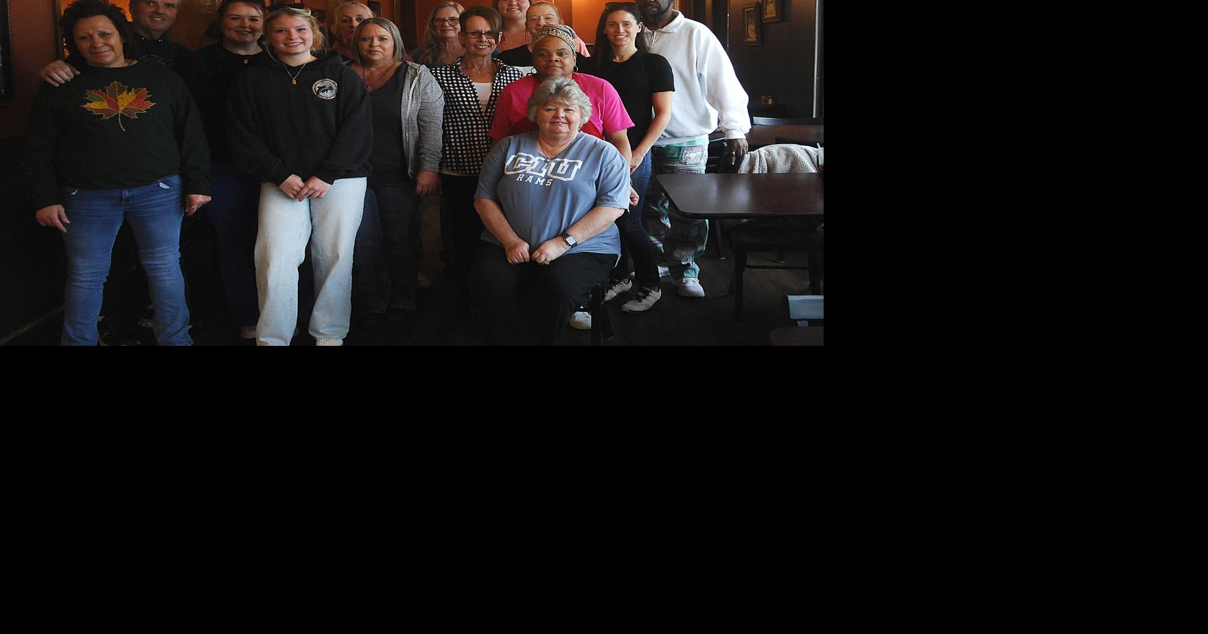 Medley’s at the Oaks reopens Oak Restaurant | Local News ...