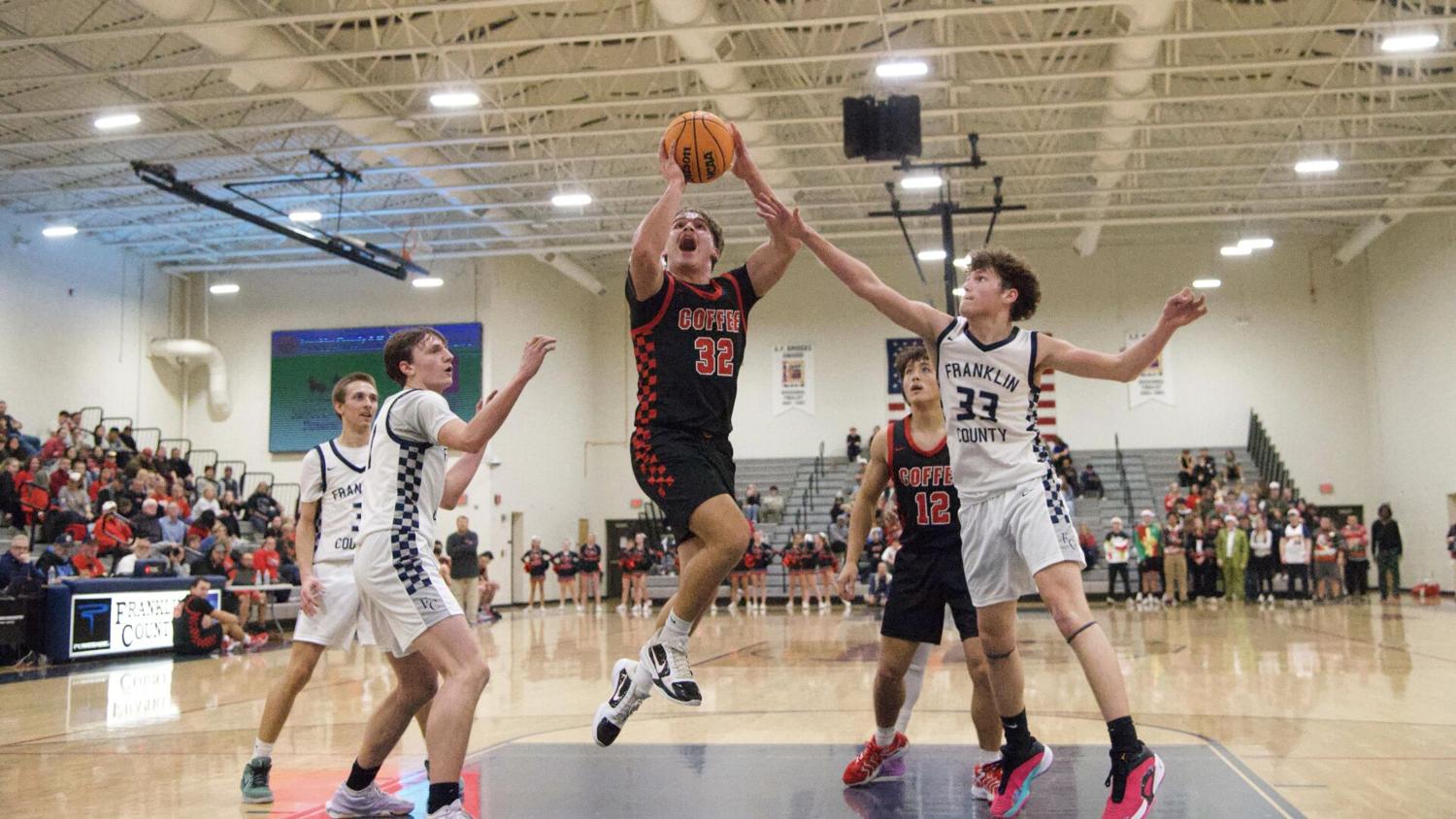 Raiders race past Rebels | Sports | manchestertimes.com