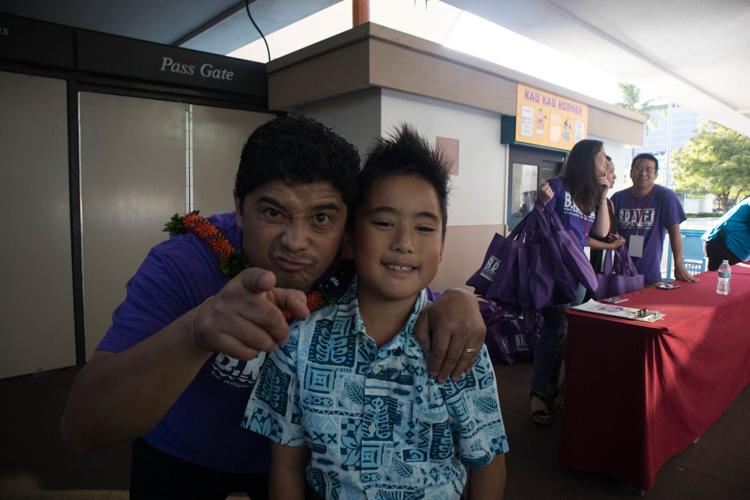 Augie T's final show | Photos | manoanow.org