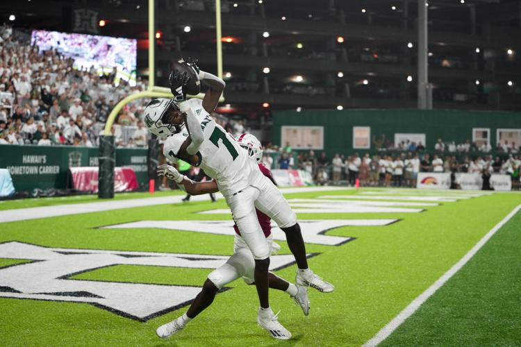 Rainbow Warriors cut down by Stanford in home debut: 37-24 | Ka Leo ...