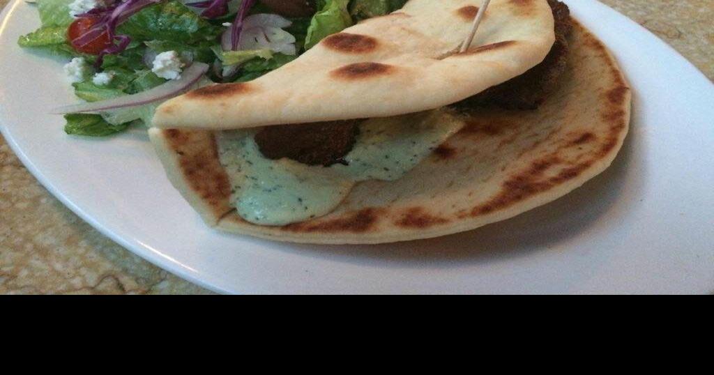 The Fat Greek’s gyros | | manoanow.org