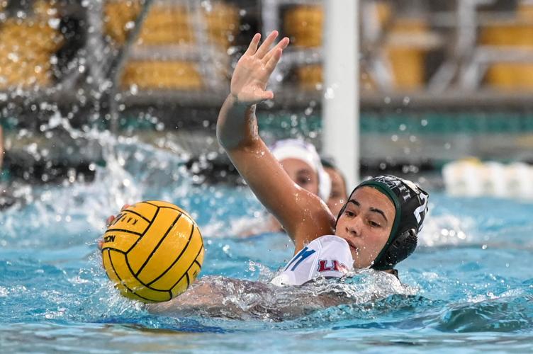 Photo Gallery: Loyola Marymount vs. Hawai‘i | Sports | manoanow.org
