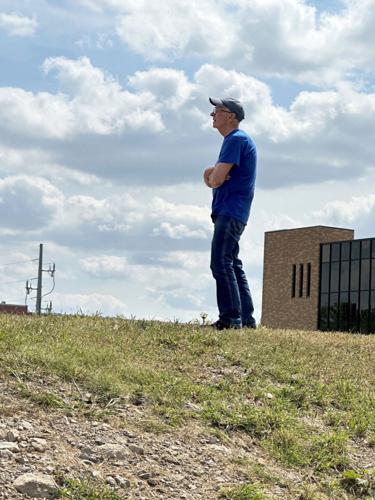 Neil Howell | Obituaries | maqnews.com