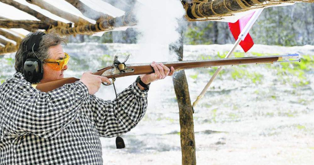 Williamsburg visitors can shoot 18th-century guns