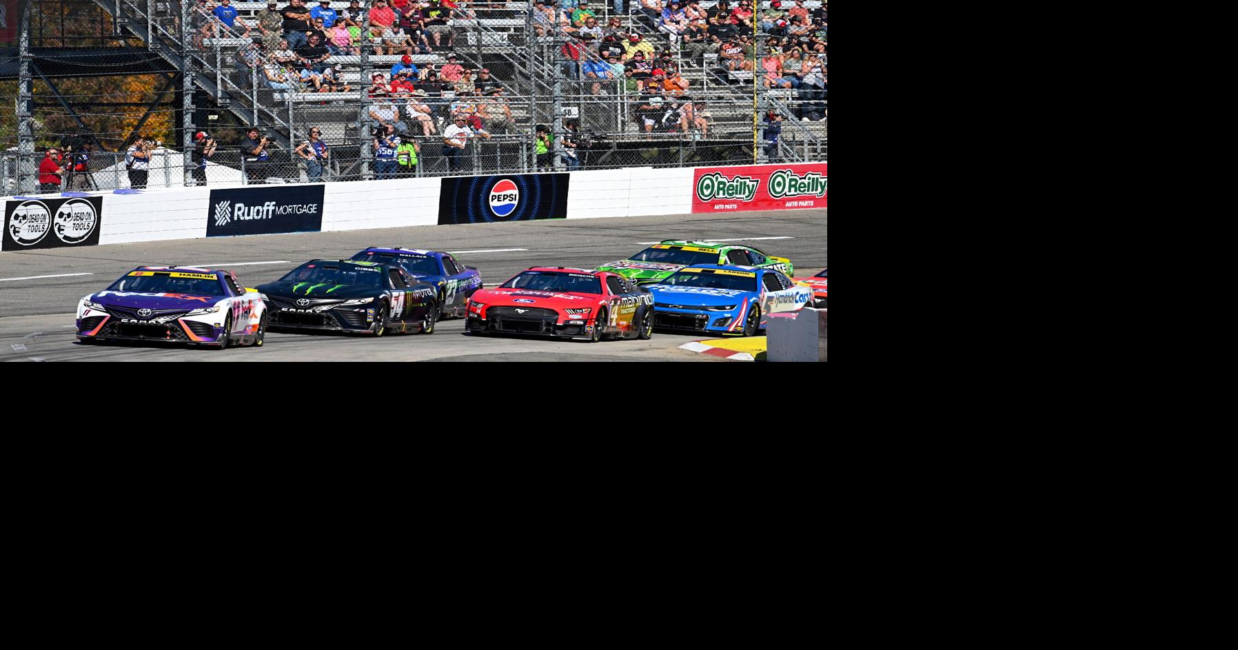 PHOTOS: Scenes from the NASCAR Cup Series Xfinity 500 at Martinsville ...