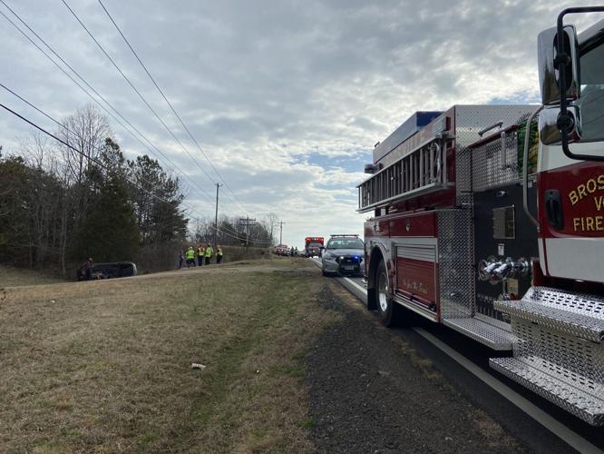 Single vehicle crash on U.S. 58