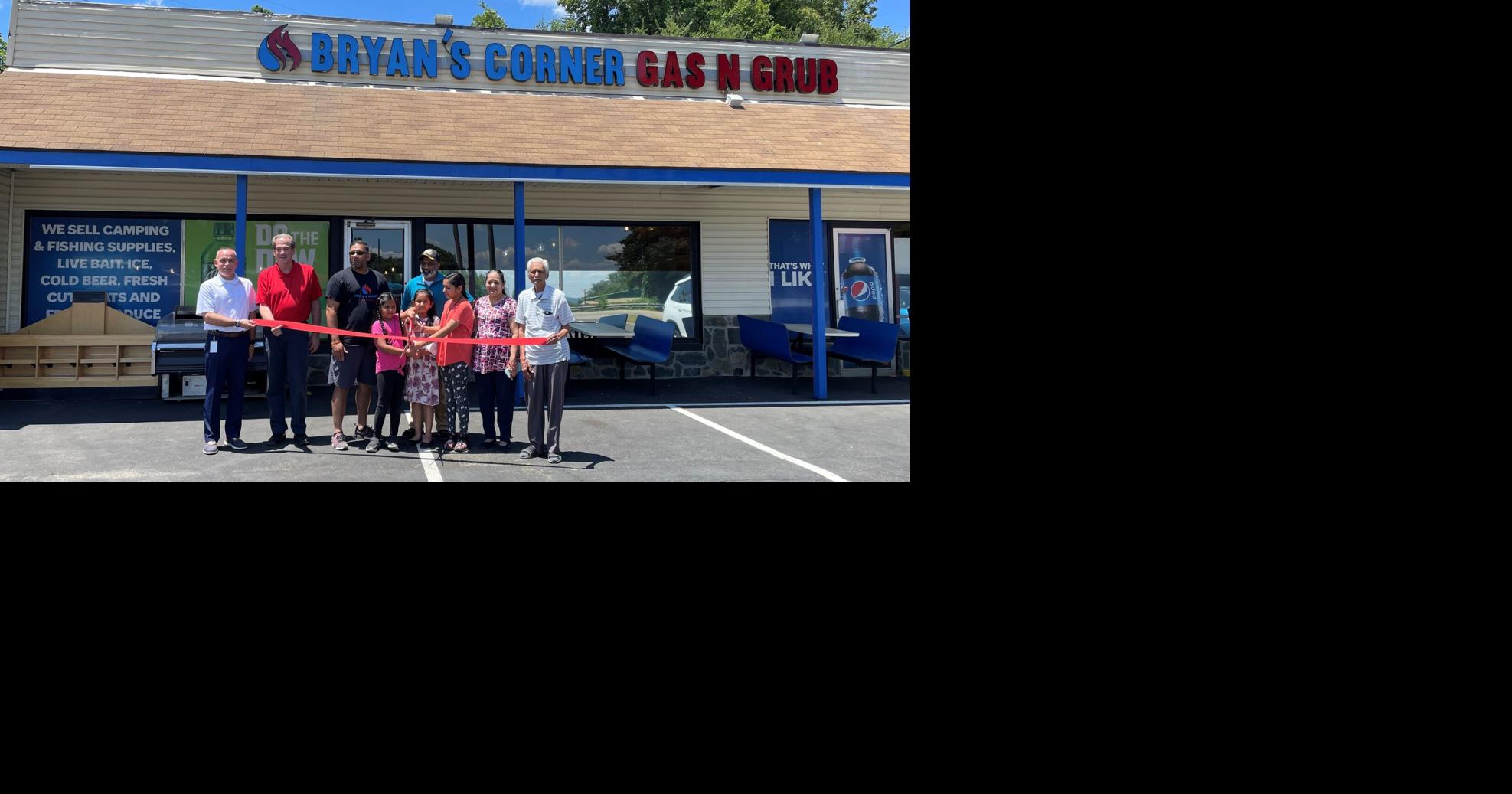 Gas station restaurant combo opens in Bassett