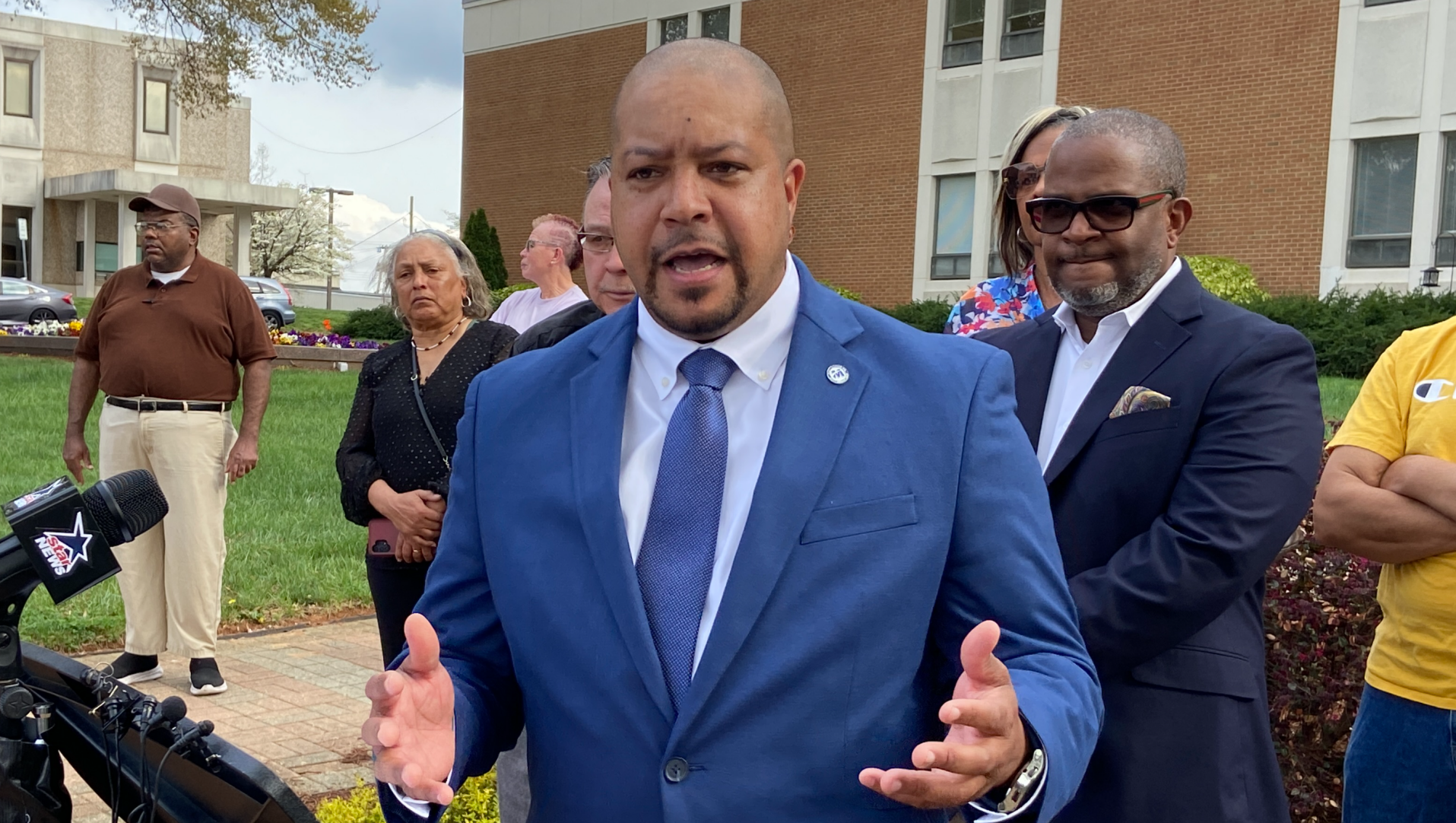 Recall effort targeting Martinsville Mayor LC Jones underway